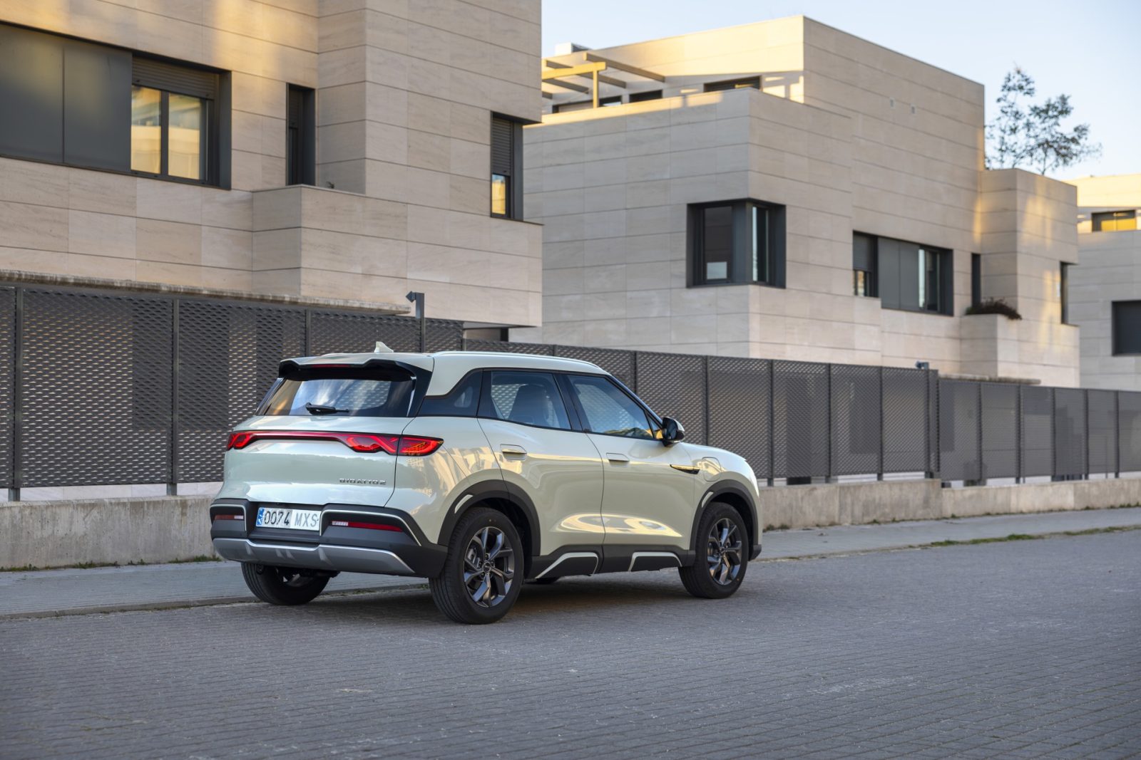 BYD Atto 2: al volante del SUV más accesible de BYD