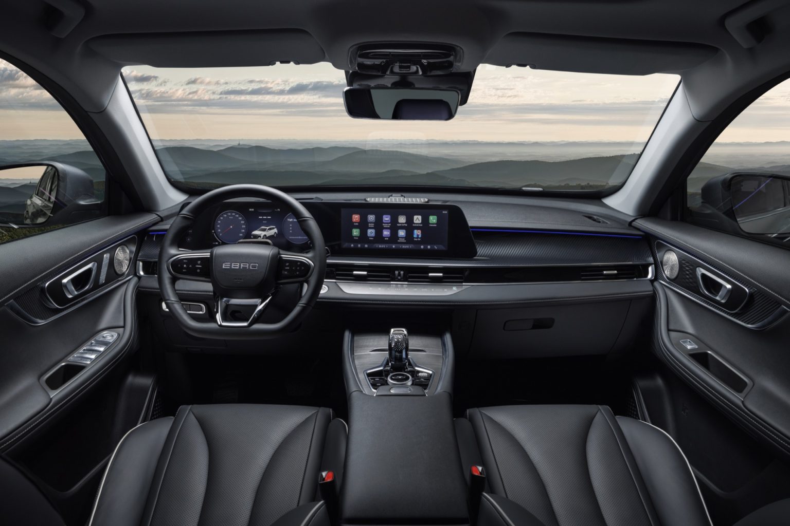 Ik heb de Ebro S700 getest en ik vertel je waarom de nieuwe Chinese SUV ...