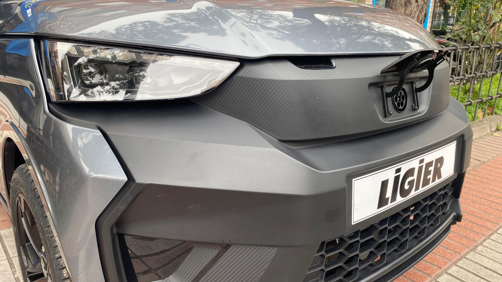 Ligier JS50: updated with more technology, a new design, and two ...