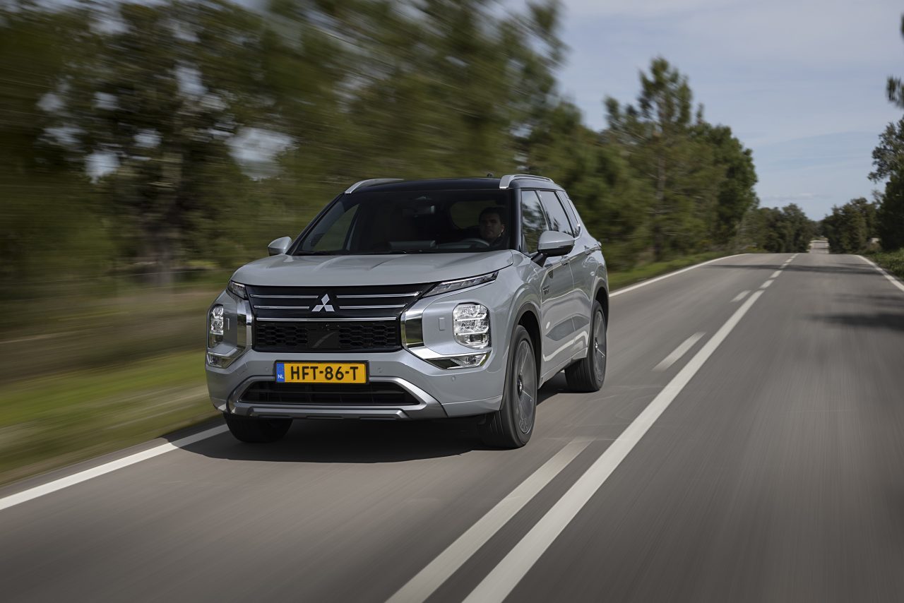 The new Mitsubishi Outlander is now available in Spain.