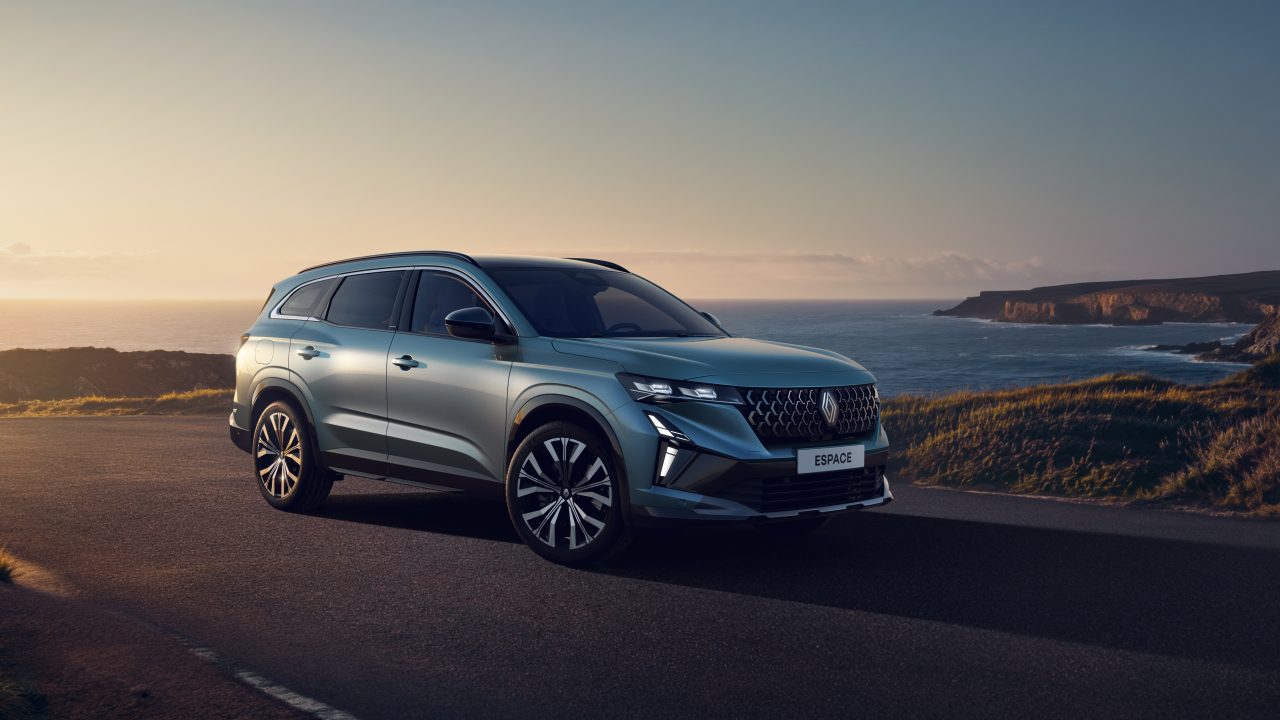 Renault annuncia un restyling importante per l'Espace