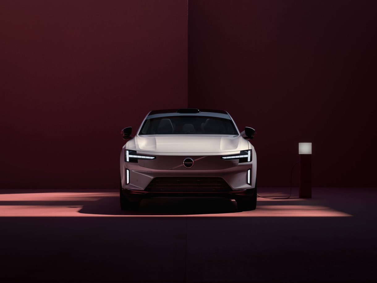 Conocemos más a fondo el ES90, la superberlina eléctrica de Volvo con ...