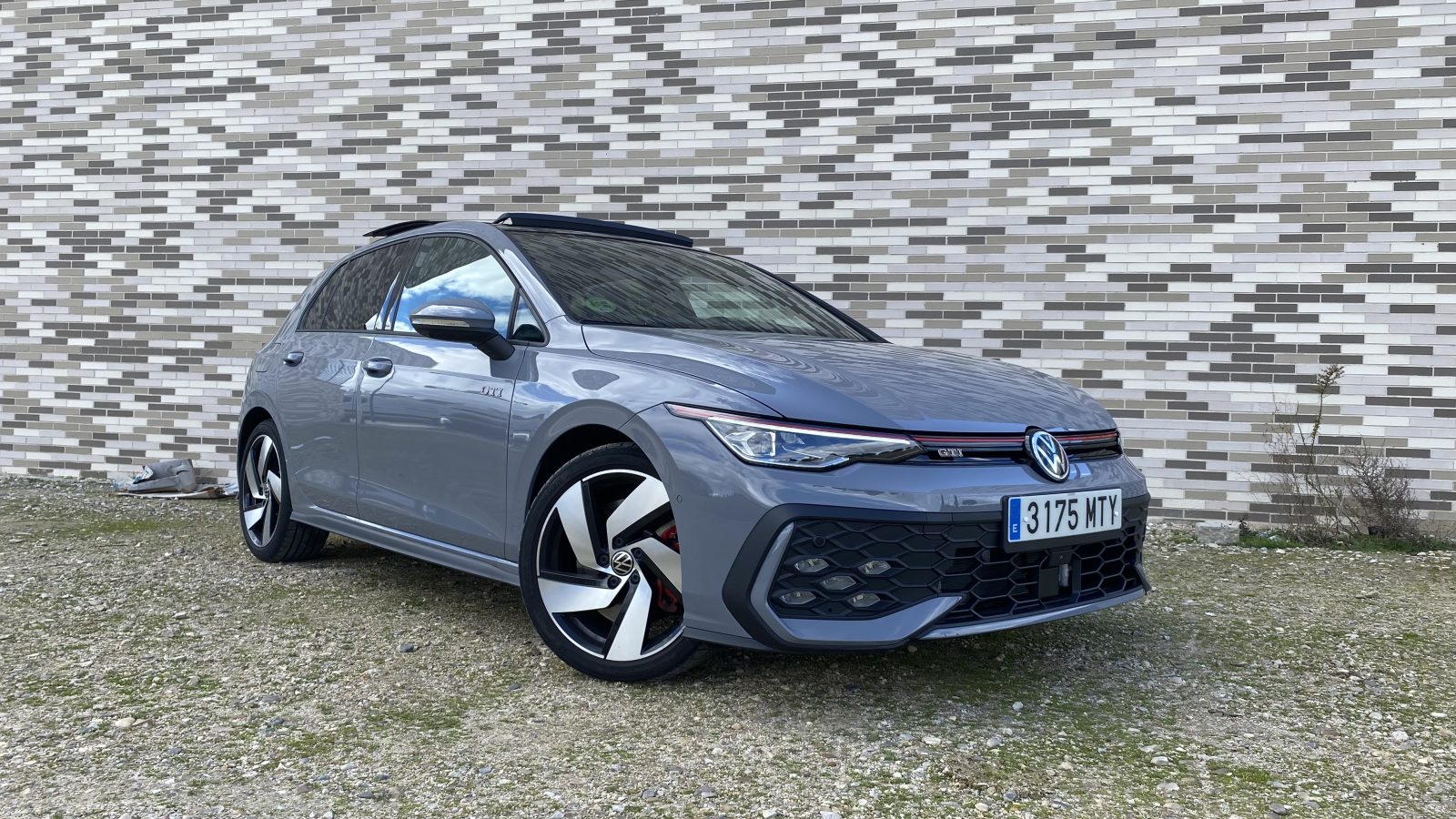 Essai routier de la Volkswagen Golf GTI 8.5 : la GTI la plus rapide et ...