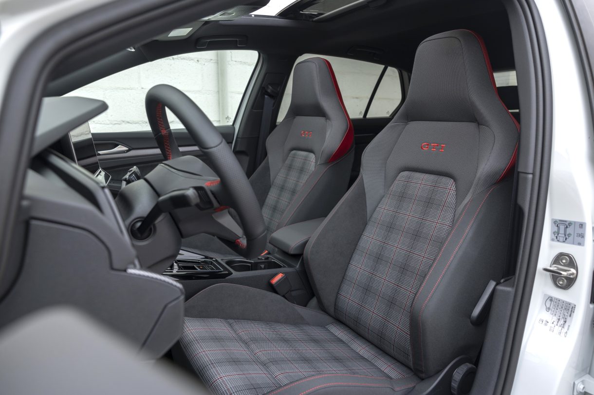 Volkswagen Golf GTI 8.5 test drive: the fastest and most beautiful GTI ...