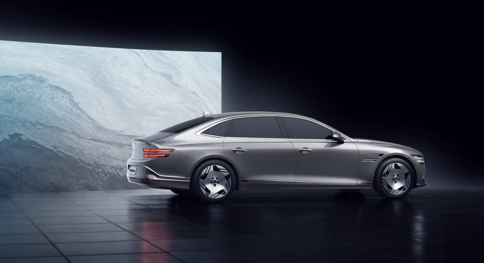 Genesis renueva la versión eléctrica de su berlina de lujo G80 y mejora su autonomía