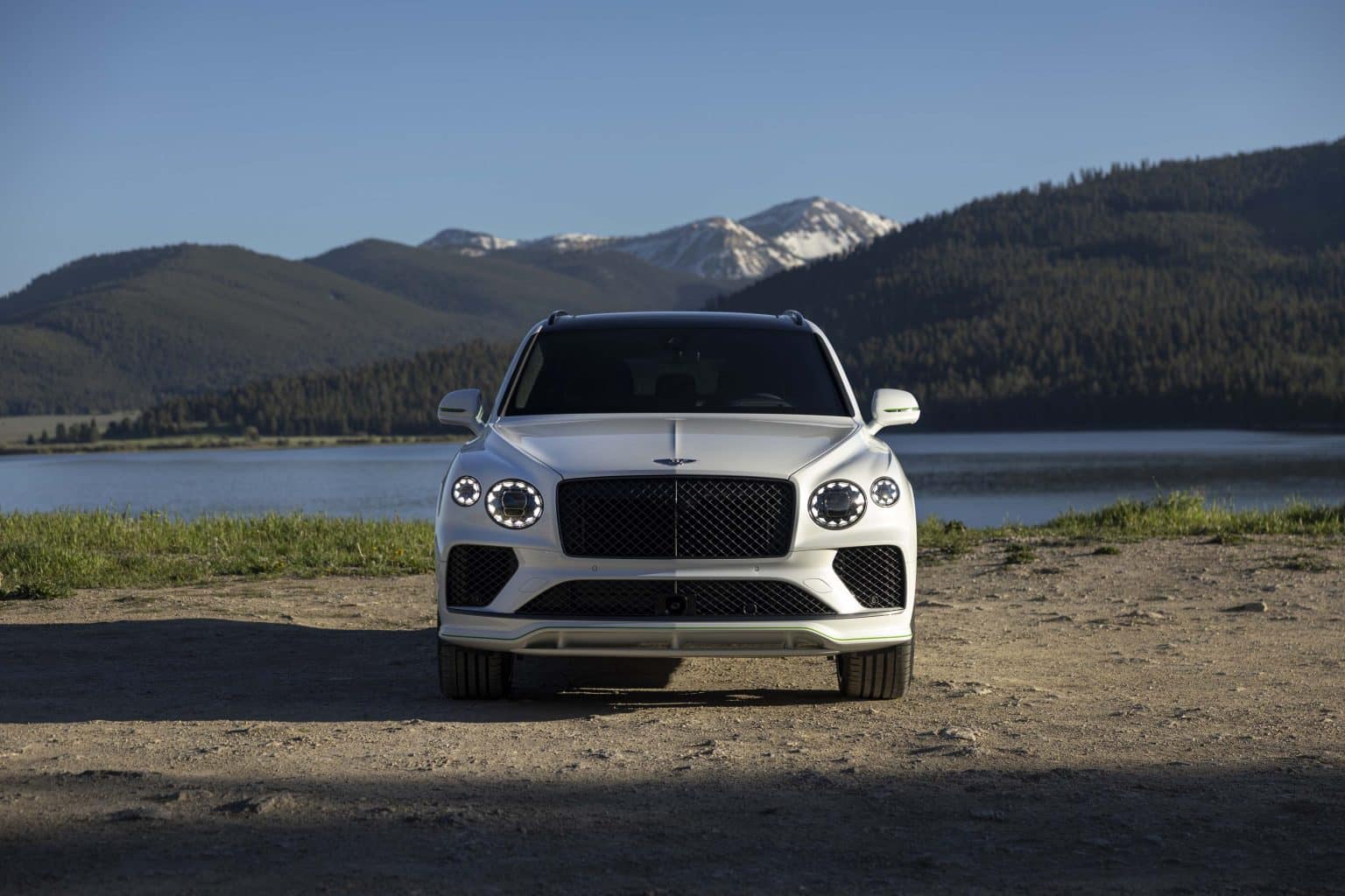 Bentley presenta al nuevo Bentayga Speed con un bloque V8