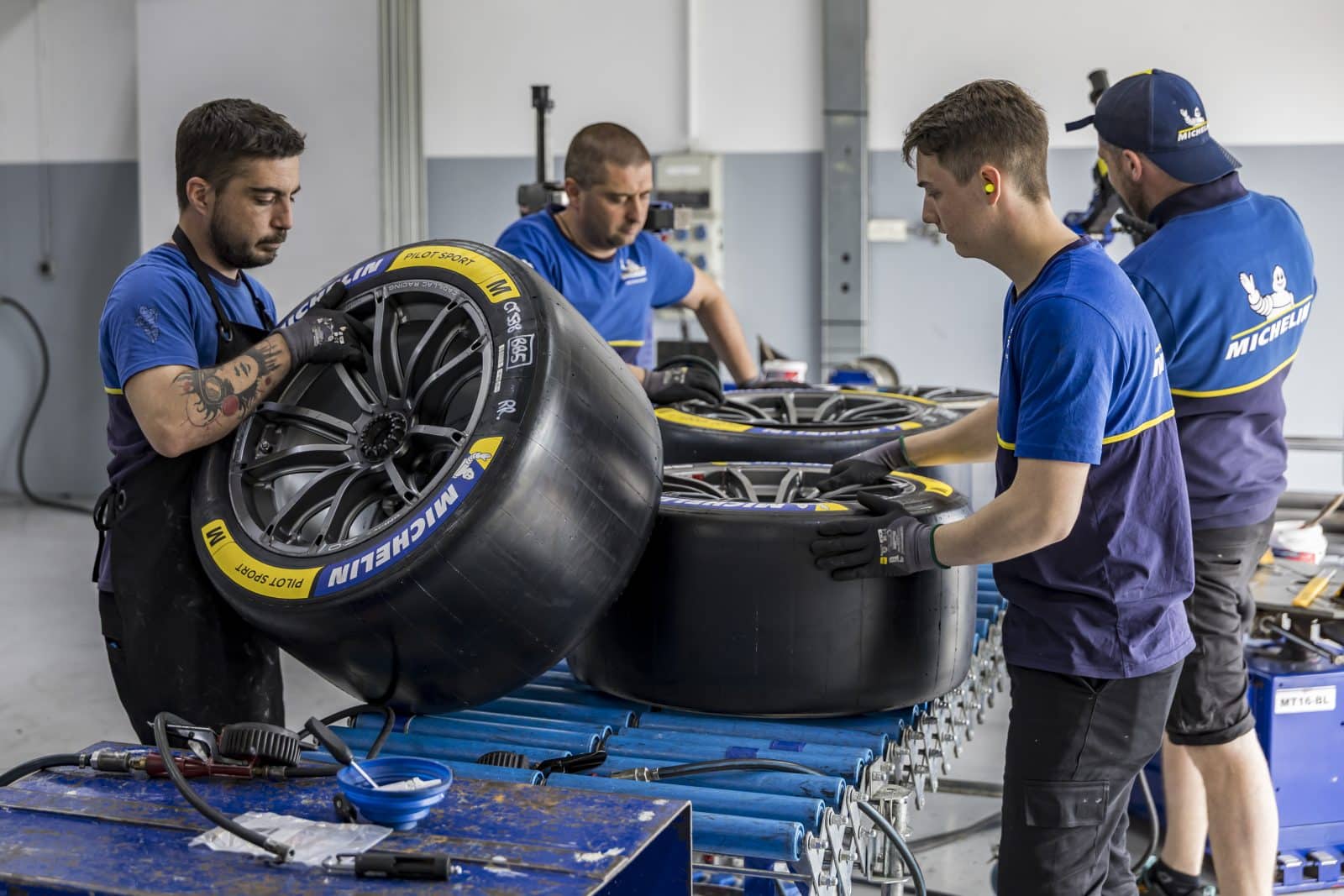 Nuevo MICHELIN Pilot Sport Endurance 2026: el nuevo neumático para las ...
