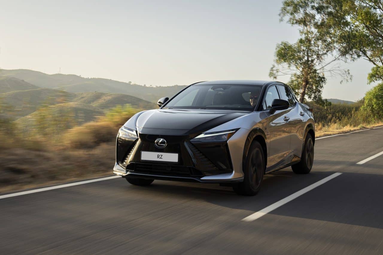 Lexus anuncia importantes novedades para su eléctrico RZ