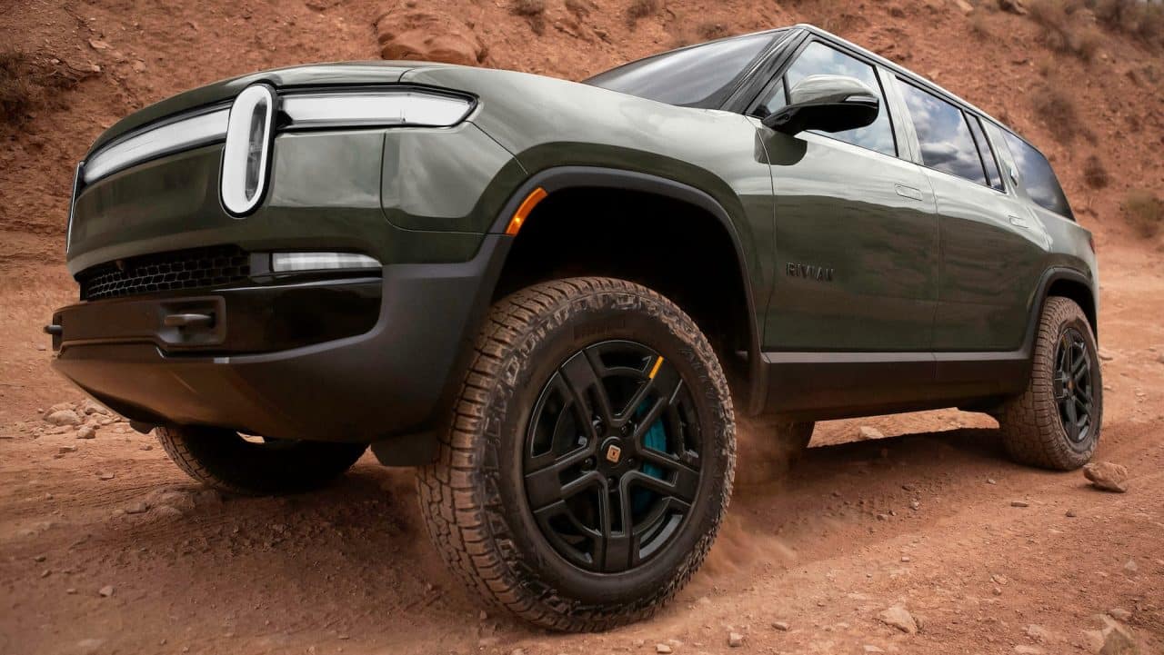 Rivian anuncia una versión con cuatro motores eléctricos de su pickup R1T y del SUV R1S