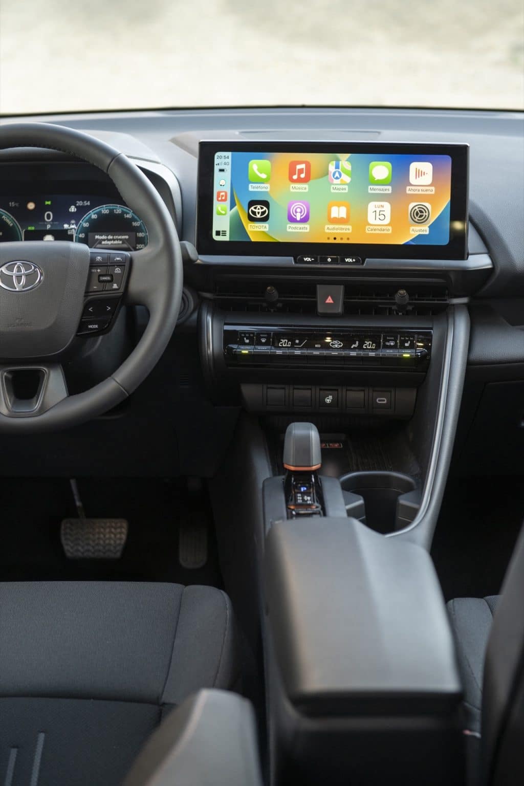 Test sui consumi di carburante nella vita reale: Toyota C-HR Plug-In ...