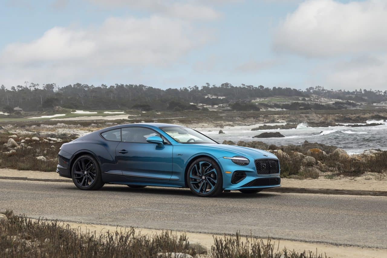 Bentley unveils new "Ombre by Mulliner" paint scheme