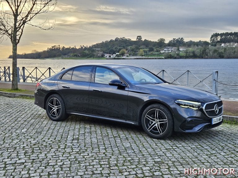 Test drive of the Mercedes-Benz E-Class 300, a diesel-powered, fuel ...
