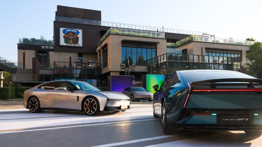 Xpeng introduces the second generation of its P7 sedan with 800V architecture and 486 kW ...