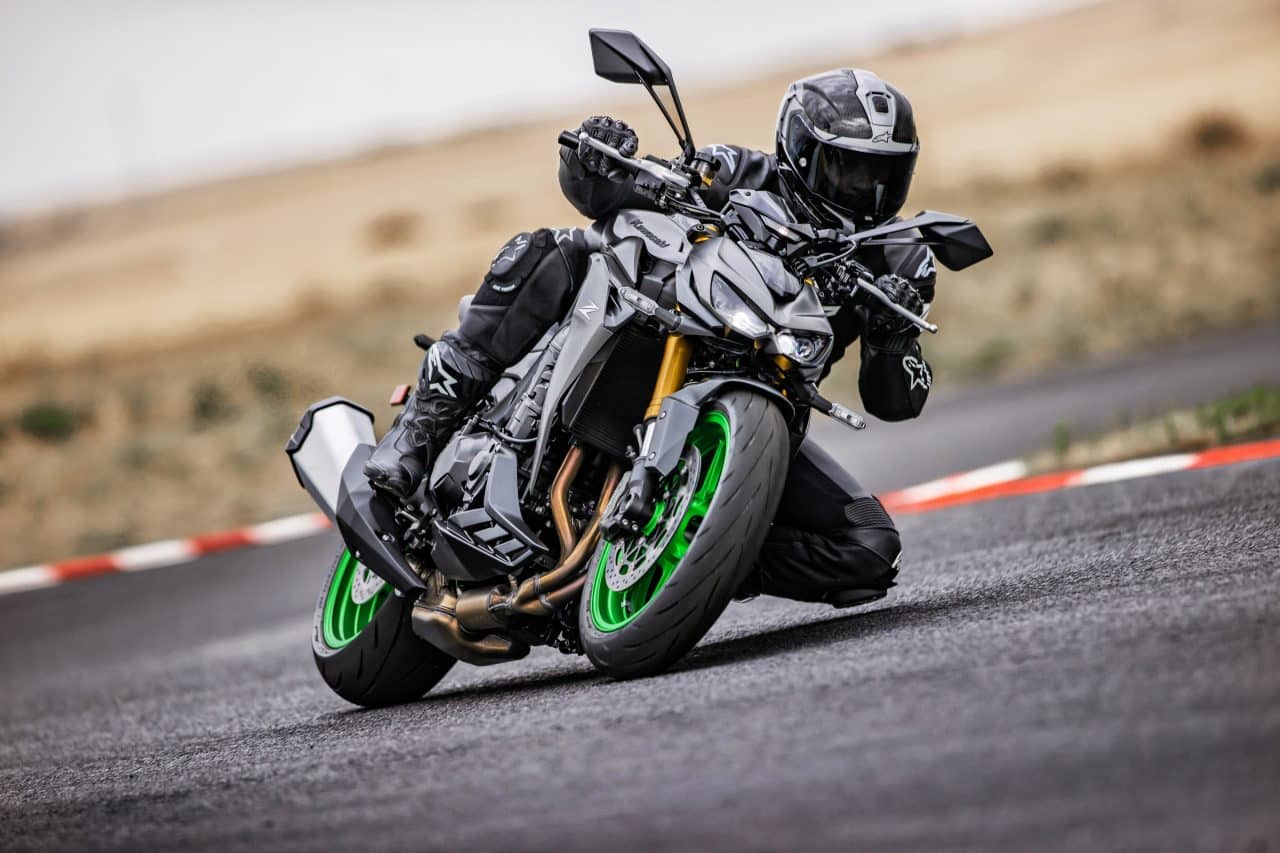 Kawasaki dévoile les Z1100 et Z1100 SE mises à jour