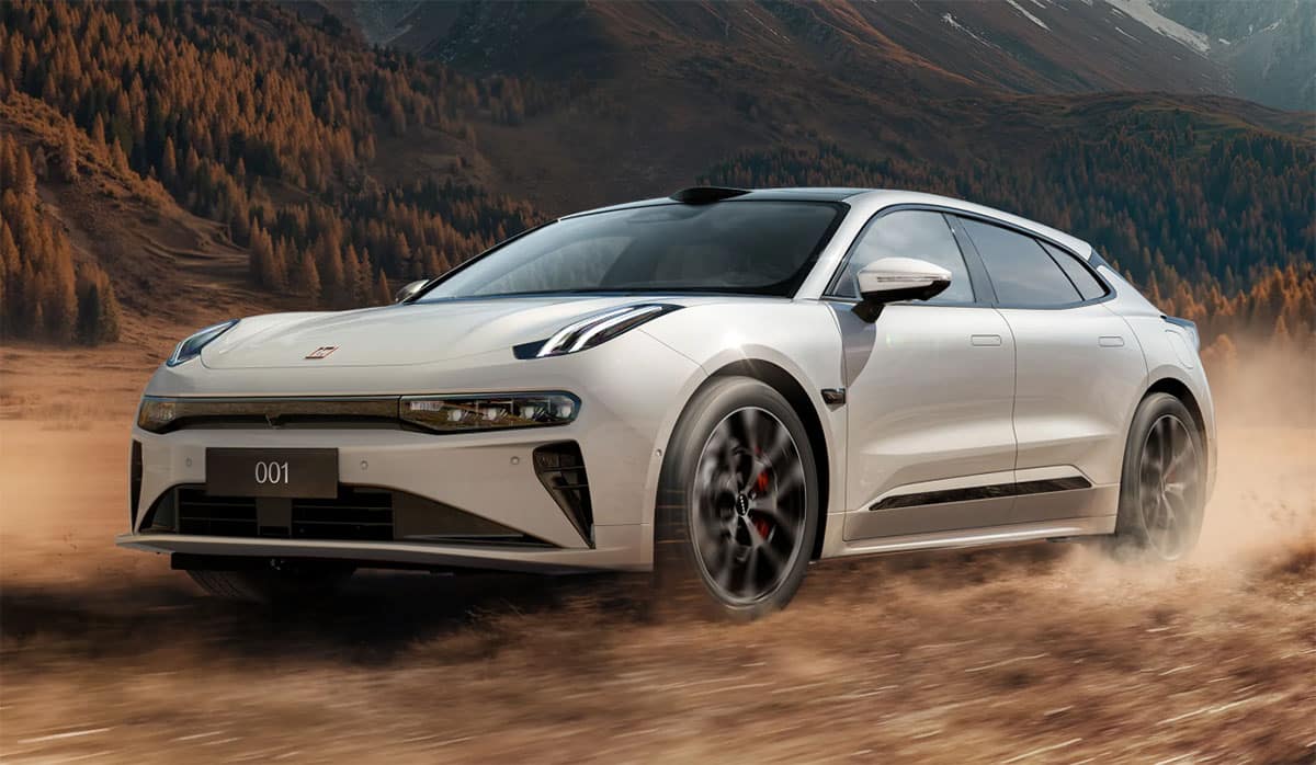 Zeekr met à jour le 001 avec une nouvelle architecture 900 volts