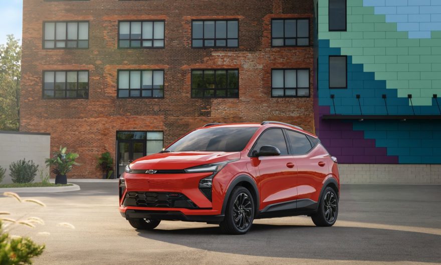 General Motors begins production of the new Chevrolet Bolt in the North ...