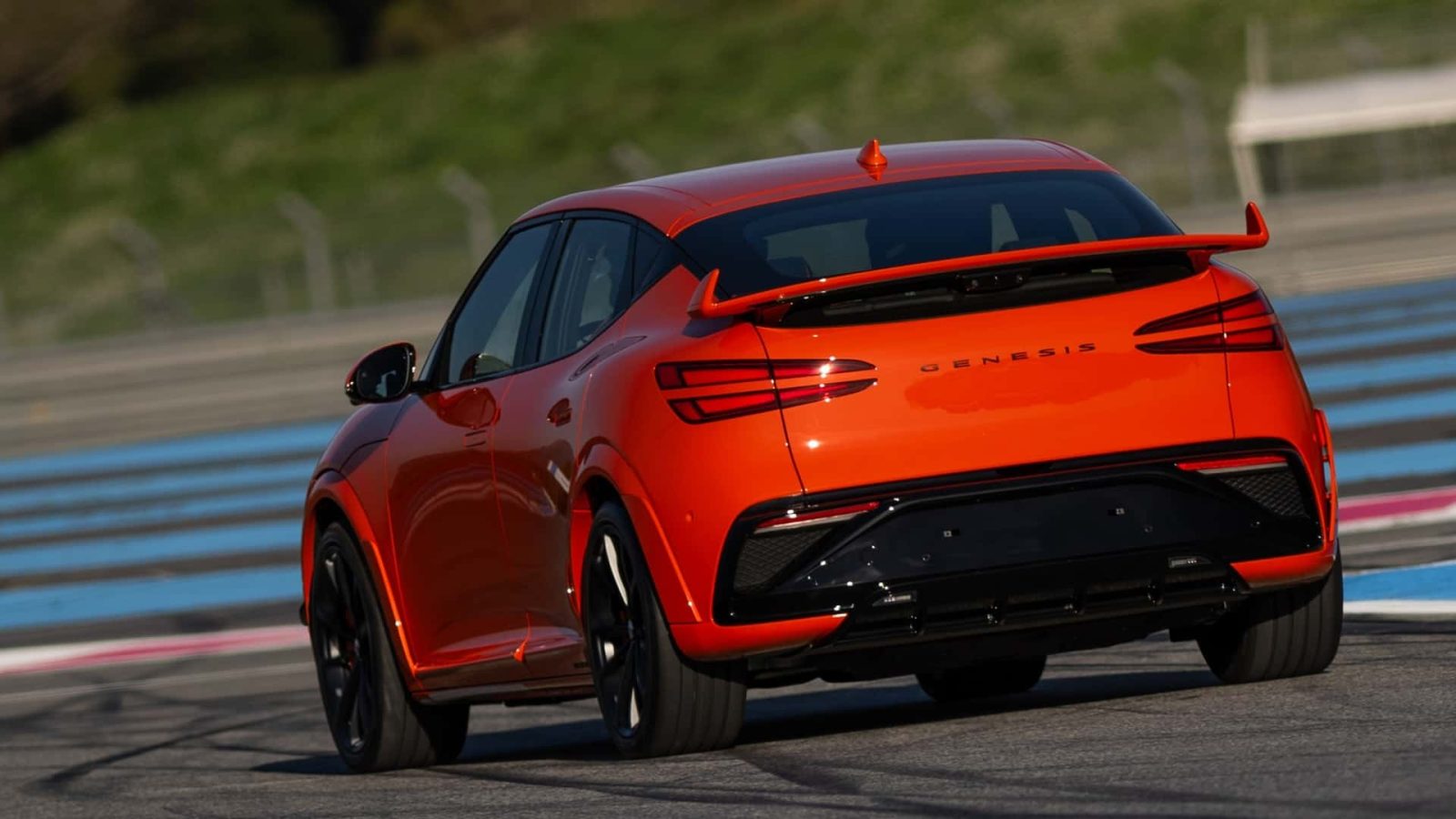 Genesis desvela la versión de producción del SUV de alto rendimiento ...