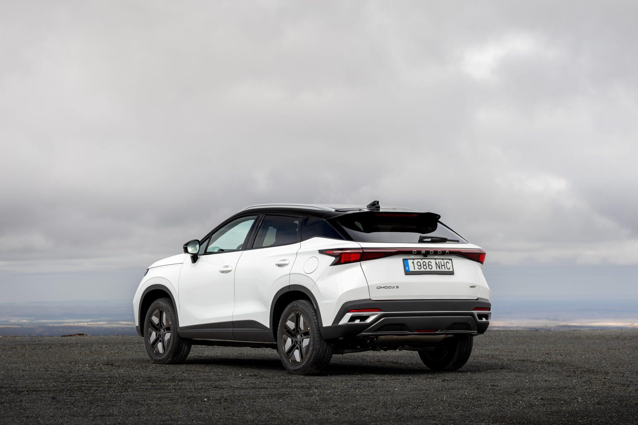 The OMODA 5 is now available in the SHS-H hybrid version