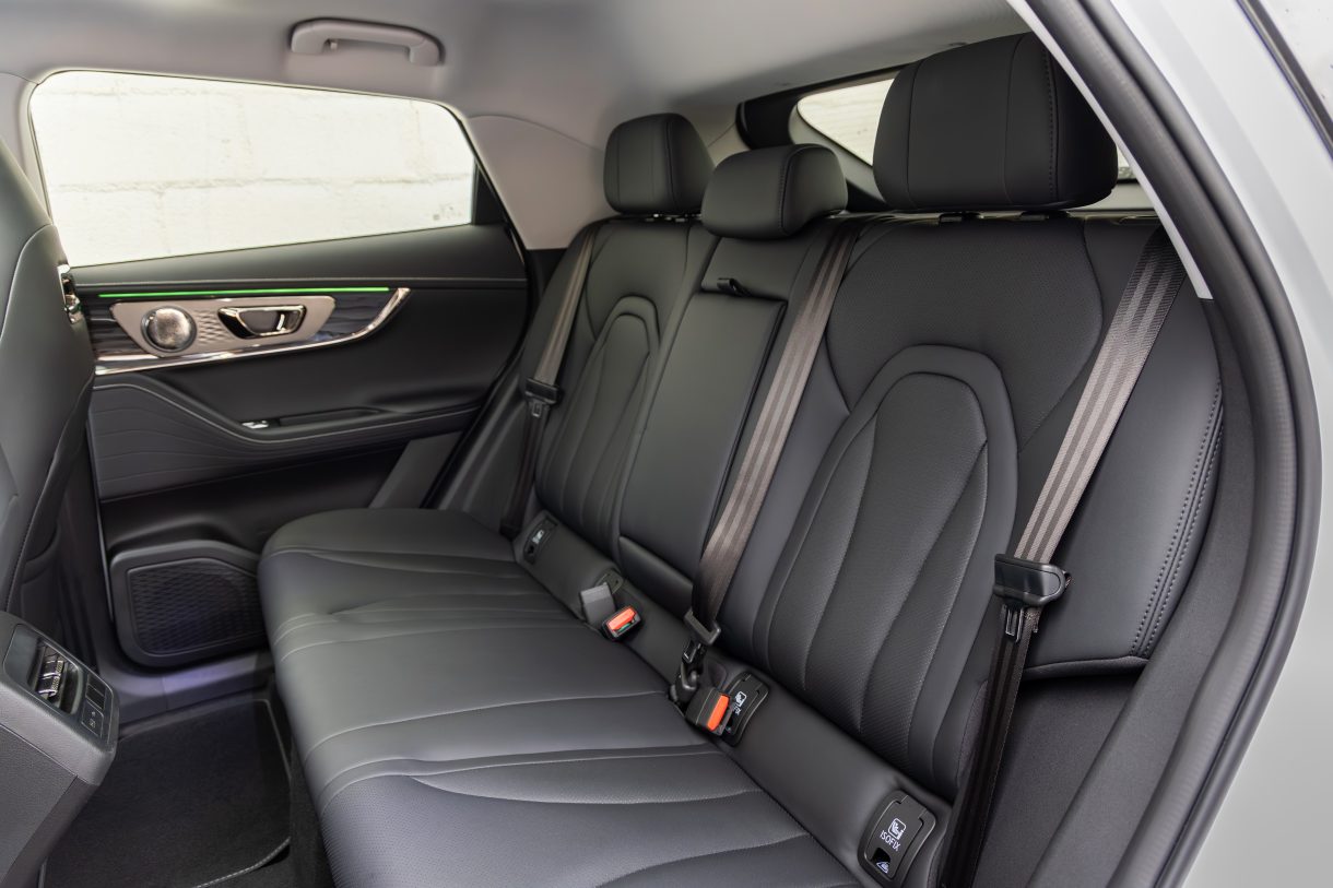 The OMODA 5 is now available in the SHS-H hybrid version