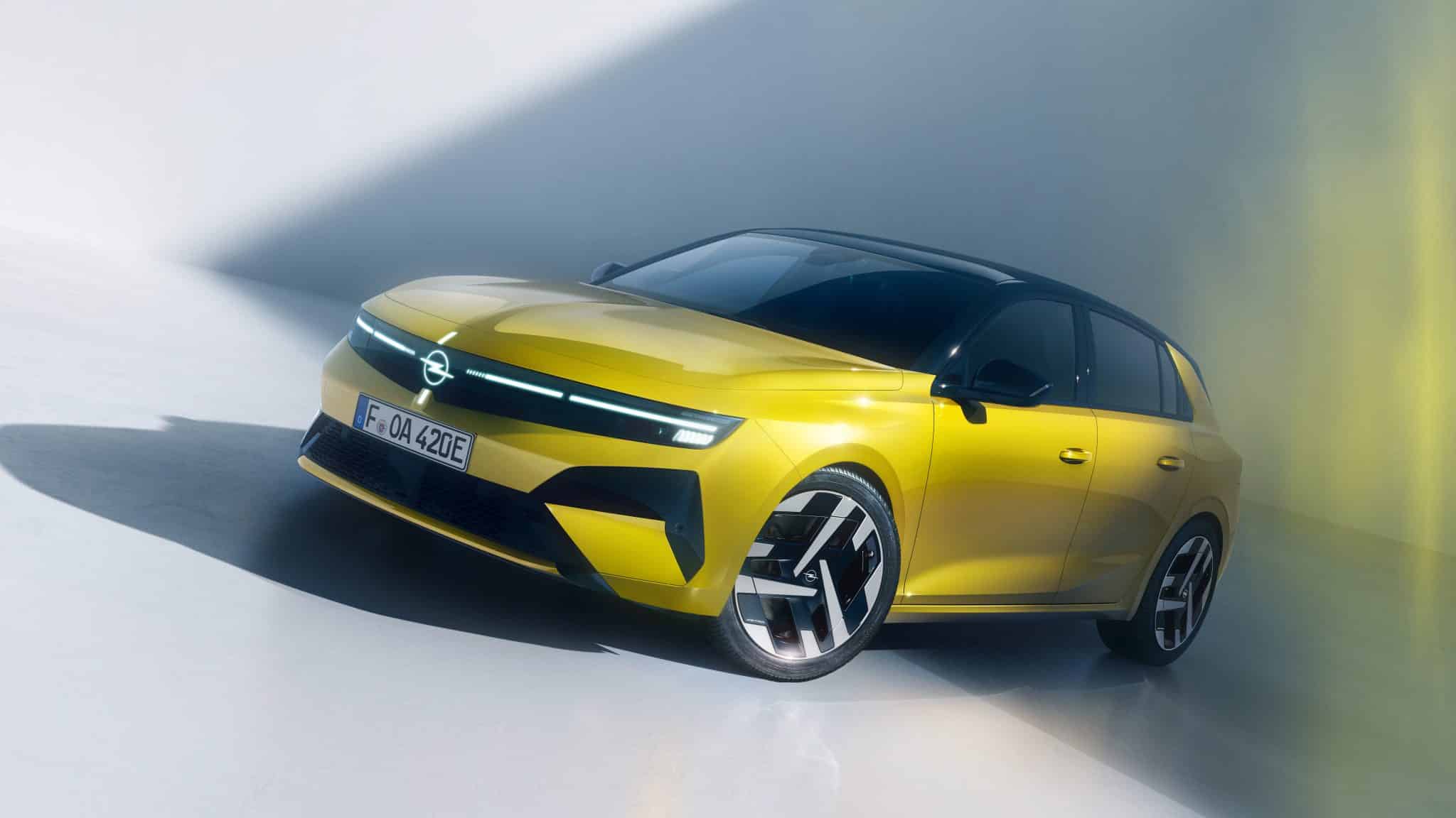 Opel prezintă modificările aplicate modelului Astra pentru 2026