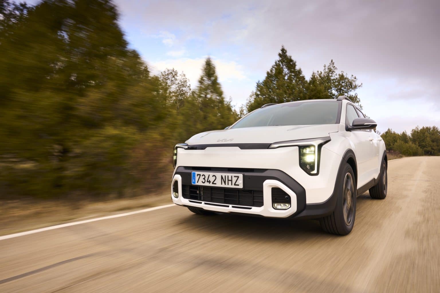 Al volante della nuova Kia Stonic 2026: più bella, più sicura, più ...