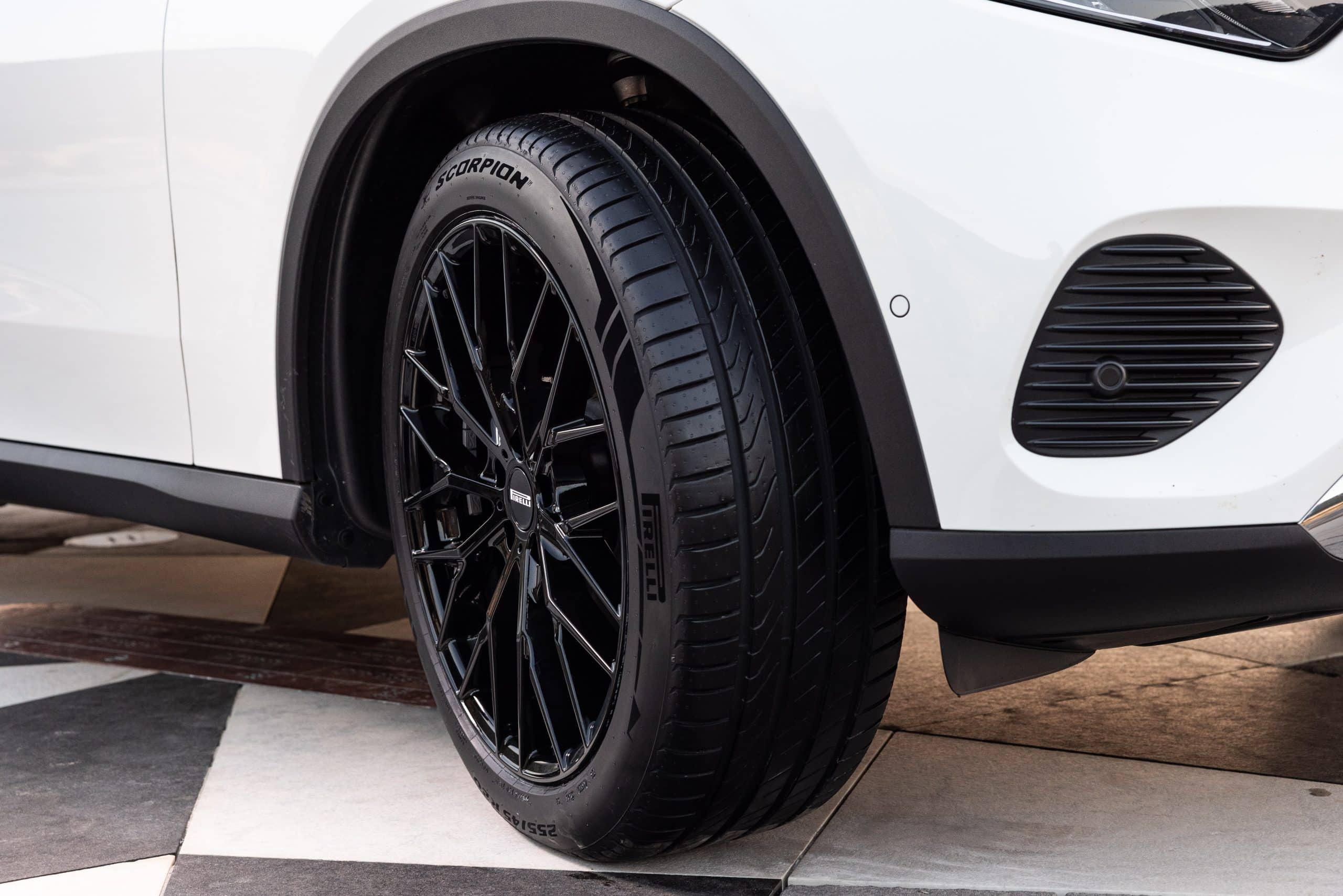 Pirelli announces the new generation of its Scorpion tire